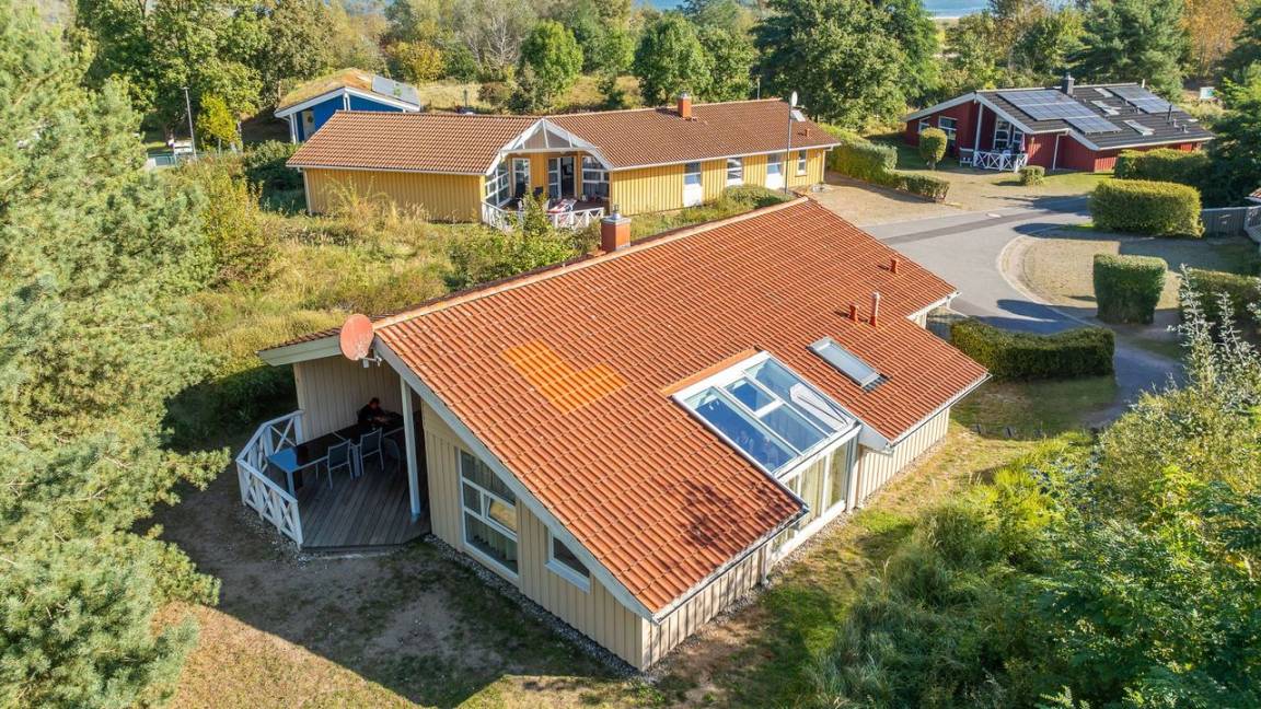 121 M² House ∙ 6 Bedrooms ∙ 12 Guests - Lübeck