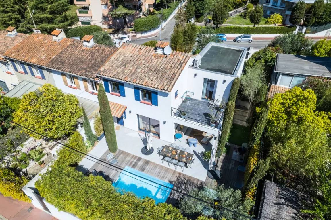 145 M² Ferienhaus ∙ 5 Schlafzimmer ∙ 10 Gäste - Vallauris