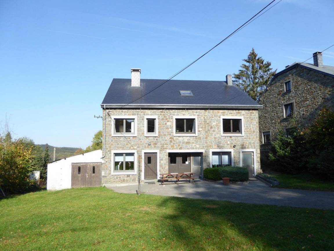 280 M² House ∙ 9 Bedrooms ∙ 19 Guests - Belgium