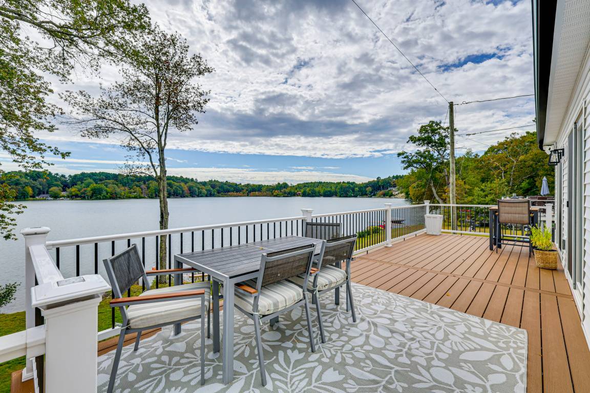 76 M² House ∙ 2 Bedrooms ∙ 4 Guests - Lake Chaubunagungamaug, MA
