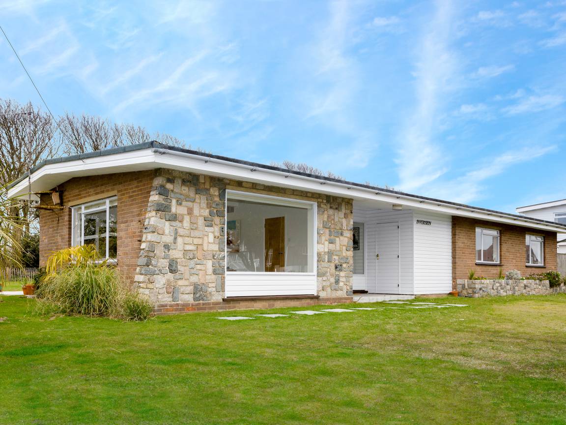 Cottage ∙ 3 Bedrooms ∙ 6 Guests - Aldeburgh