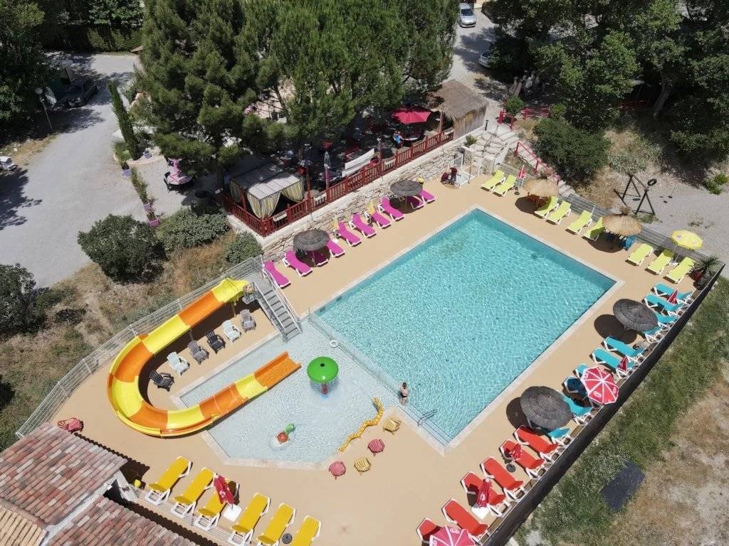 140 M² Chalet ∙ 4 Chambres ∙ 12 Personnes - Manosque