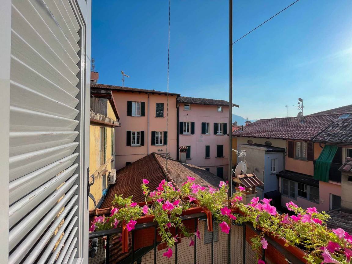 130 M² Apartment ∙ 3 Bedrooms ∙ 5 Guests - Varenna