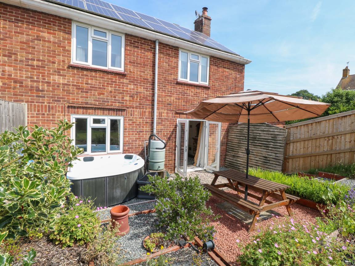 Cottage ∙ 3 Bedrooms ∙ 5 Guests - Wroxham