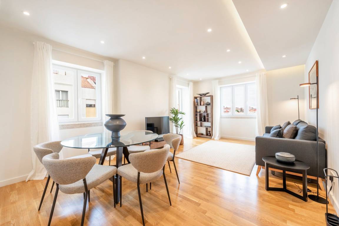 90 M² Apartamento ∙ 2 Quartos ∙ 4 Hóspedes - Alvalade