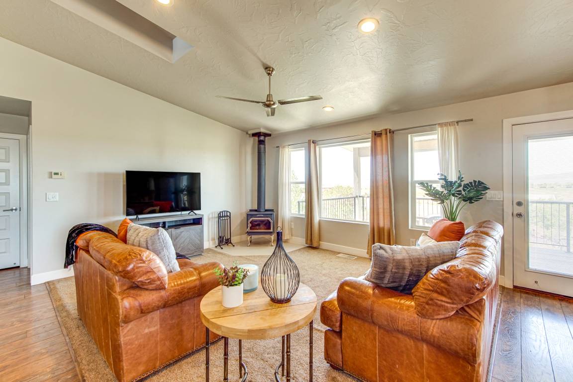 292 M² House ∙ 6 Bedrooms ∙ 12 Guests - Cedar City, UT