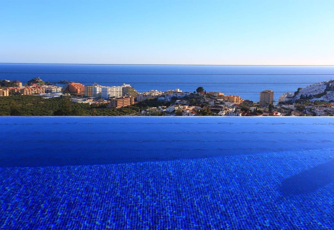 470 M² Villa ∙ 8 Chambres ∙ 16 Personnes - Almuñécar