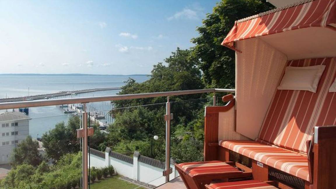 77 M² Ferienwohnung ∙ 1 Schlafzimmer ∙ 4 Gäste - Mecklenburg-Vorpommern