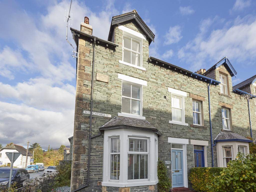 Cottage ∙ 4 Bedrooms ∙ 8 Guests - Borrowdale