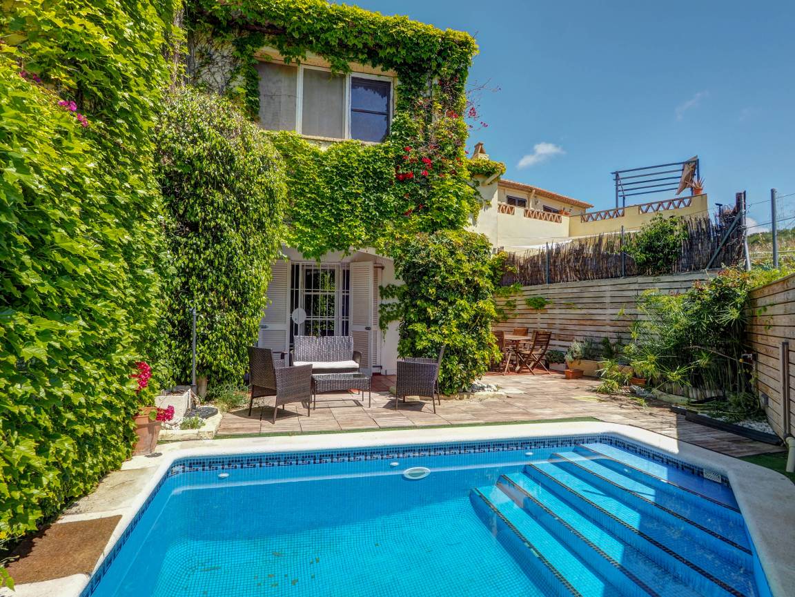 120 M² Villa ∙ 5 Bedrooms ∙ 9 Guests - Vilanova i la Geltrú