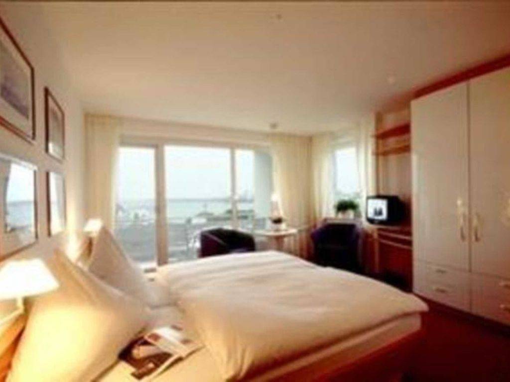 Hotel ∙ 3 Guests - Heligoland