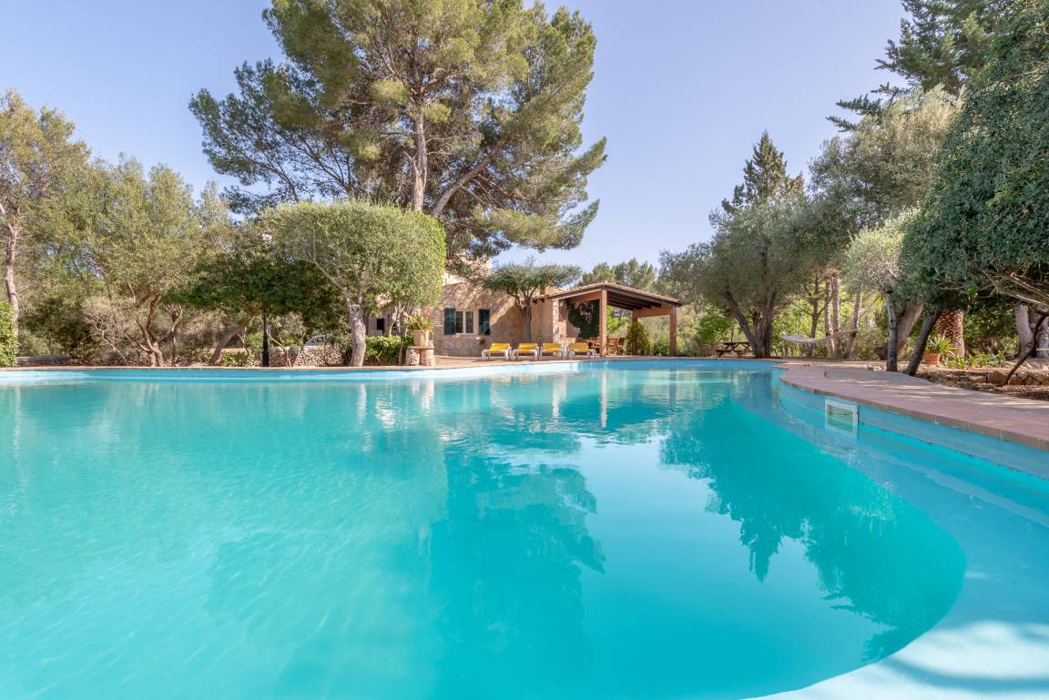 230 M² Villa ∙ 2 Bedrooms ∙ 4 Guests - Cala Murada