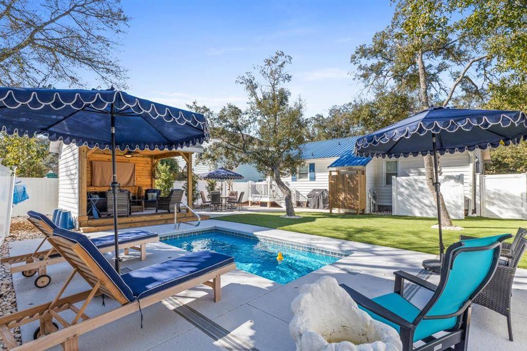 House ∙ 3 Bedrooms ∙ 6 Guests - Oak Island, NC