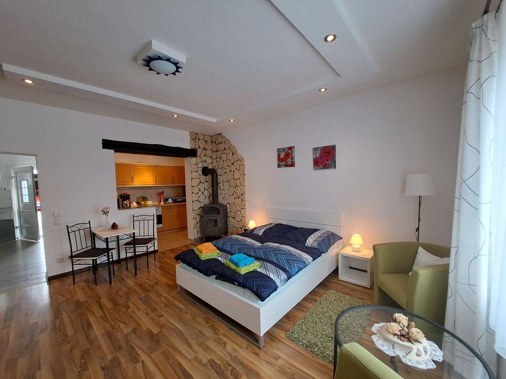 45 M² Ferienwohnung ∙ 1 Schlafzimmer ∙ 2 Gäste - Mecklenburgische Seenplatte