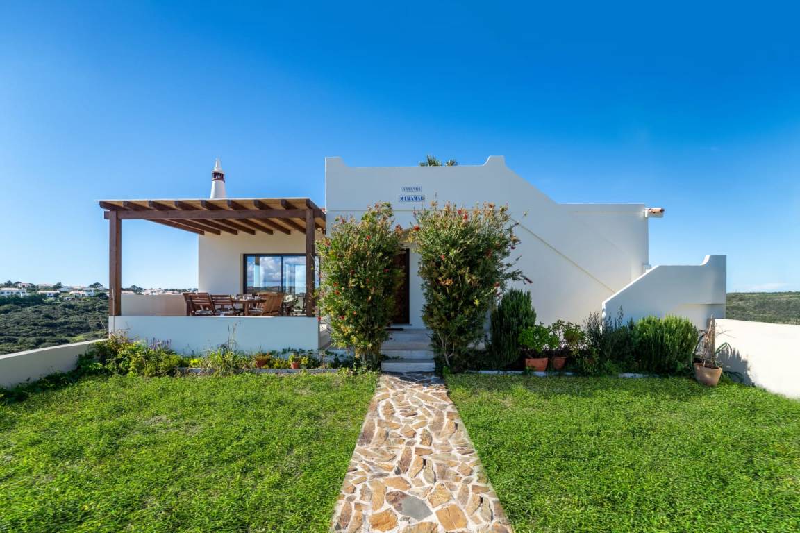 90 M² Villa ∙ 2 Bedrooms ∙ 6 Guests - Aljezur