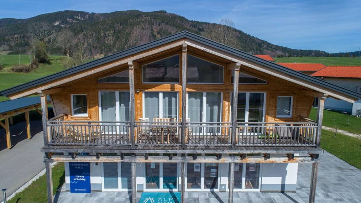 100 M² Apartment ∙ 3 Bedrooms ∙ 12 Guests - Bad Reichenhall