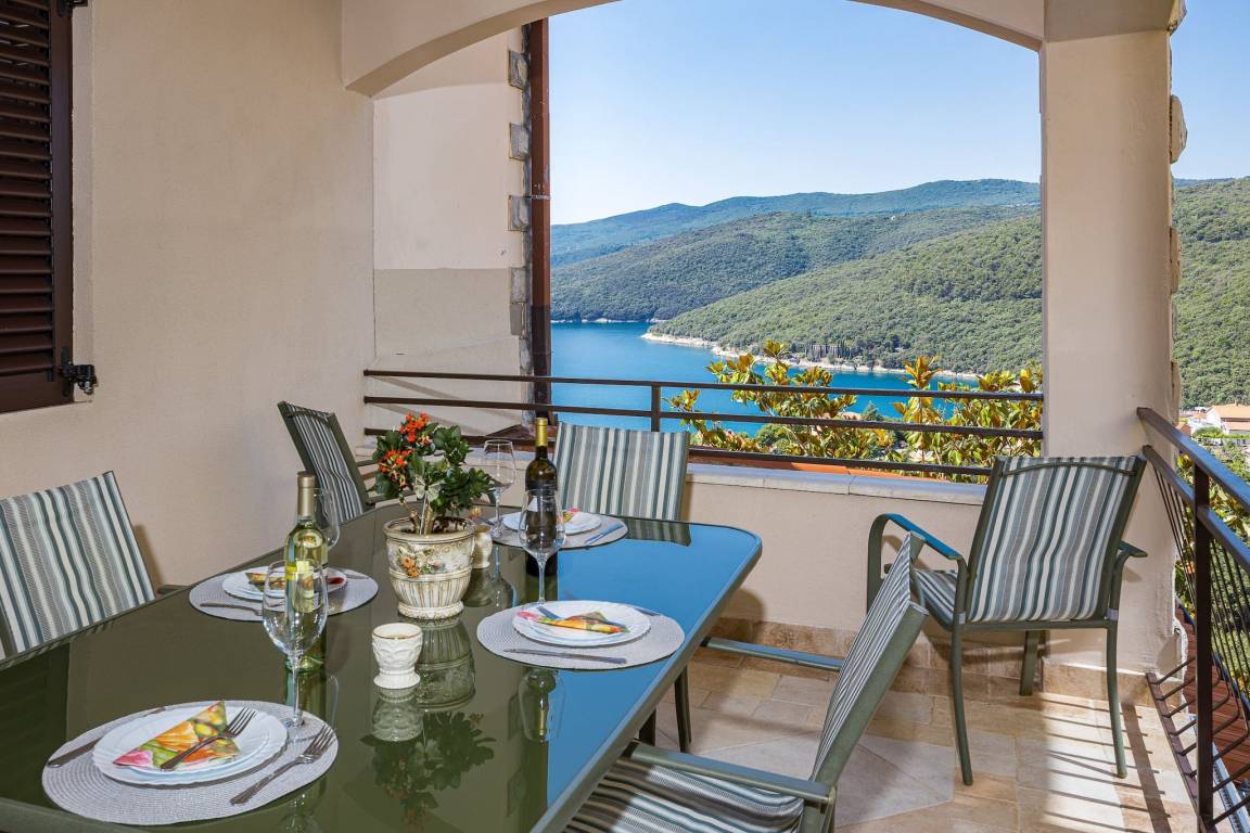 52 M² Ferienwohnung ∙ 2 Schlafzimmer ∙ 4 Gäste - Rabac