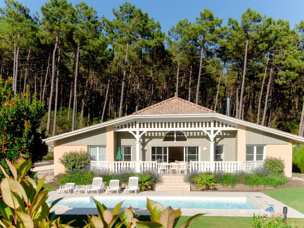 140 M² Maison De Vacances ∙ 4 Chambres ∙ 8 Personnes - Lacanau