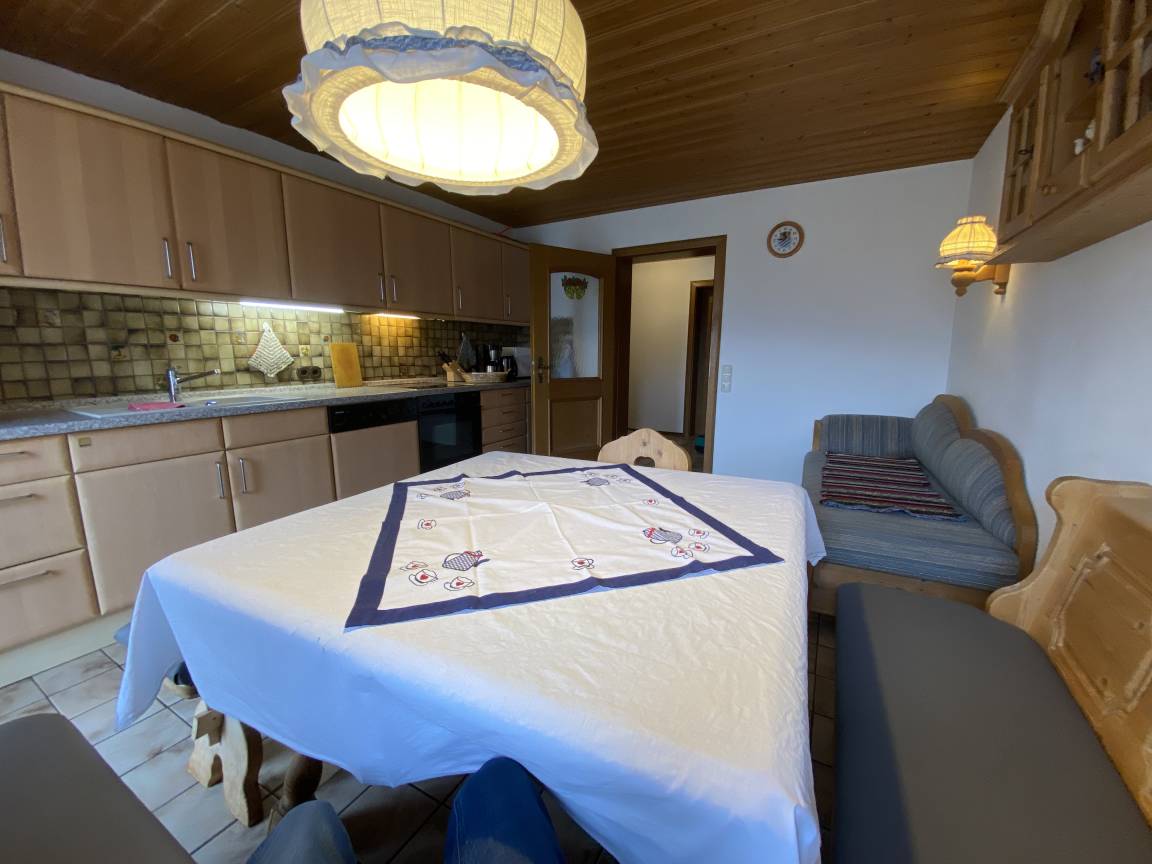 100 M² Ferienwohnung ∙ 2 Schlafzimmer ∙ 6 Gäste - Riedering