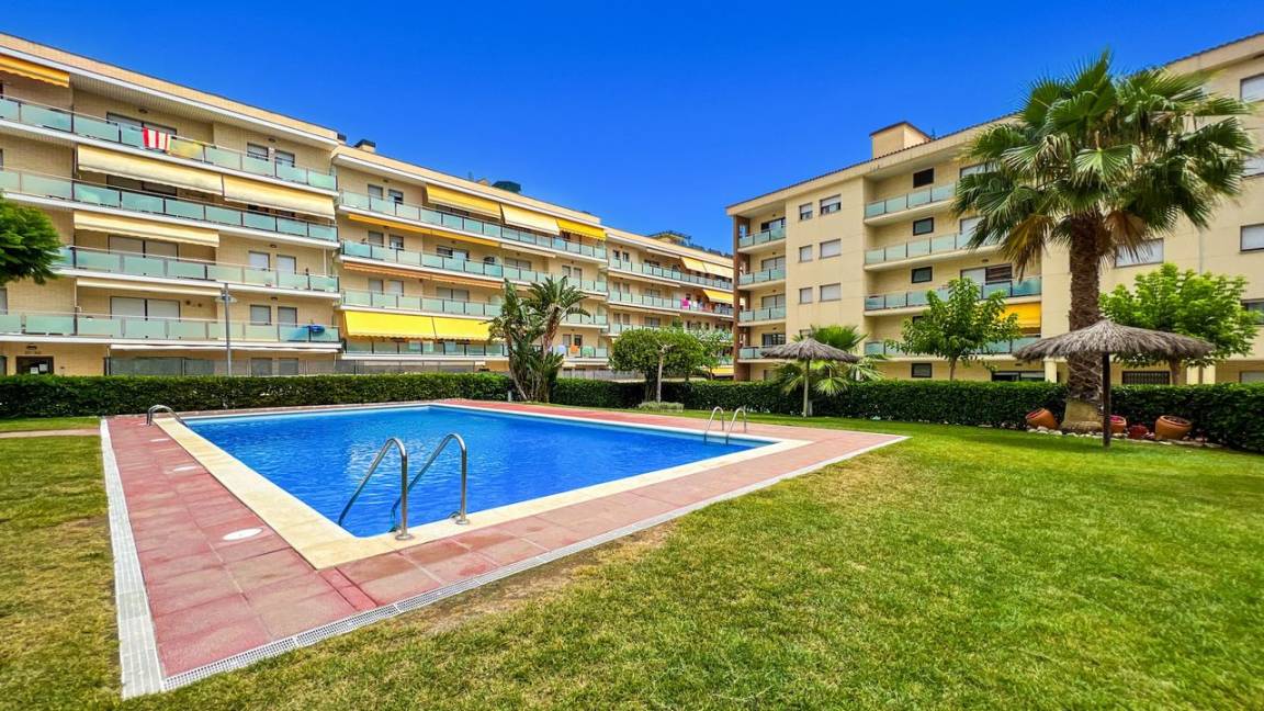 63 M² Apartment ∙ 2 Bedrooms ∙ 4 Guests - Lloret de Mar