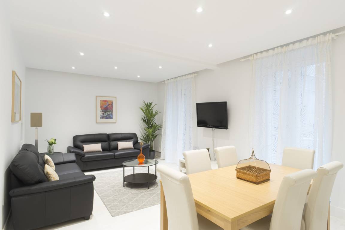 80 M² Apartamento ∙ 2 Habitaciones ∙ 4 Huéspedes - Pasajes