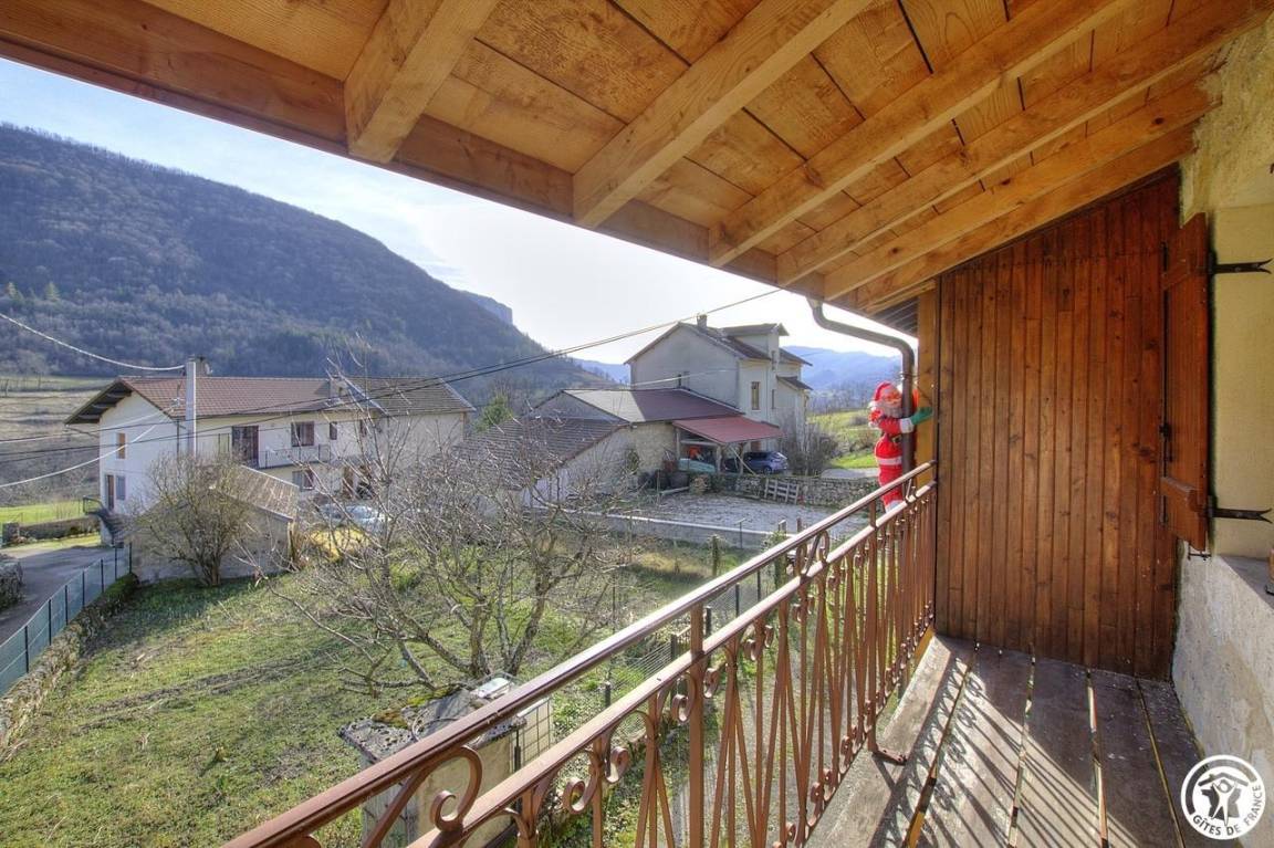 65 M² Gîte ∙ 2 Chambres ∙ 4 Personnes - Ambérieu-en-Bugey