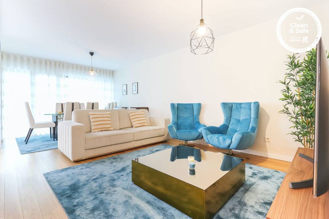 120 M² Apartamento ∙ 3 Quartos ∙ 6 Hóspedes - Lumiar