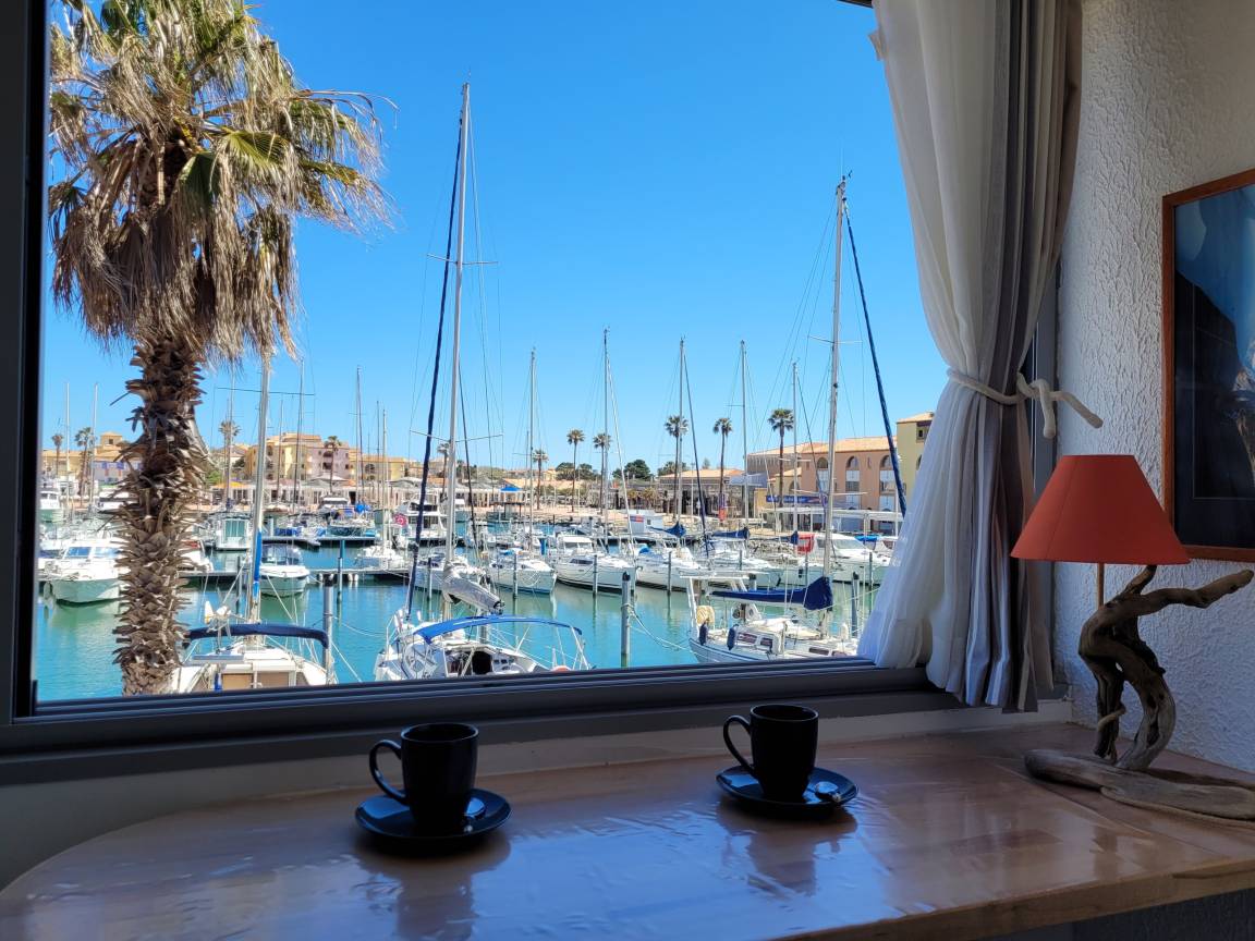 30 M² Appartement ∙ 1 Chambre ∙ 2 Personnes - Étang de Leucate