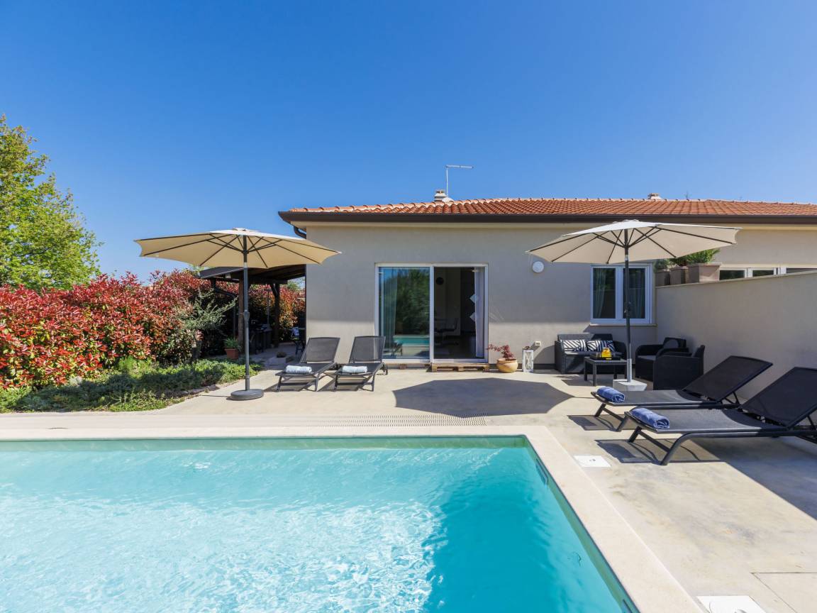 75 M² Ferienhaus ∙ 2 Schlafzimmer ∙ 4 Gäste - Portorož