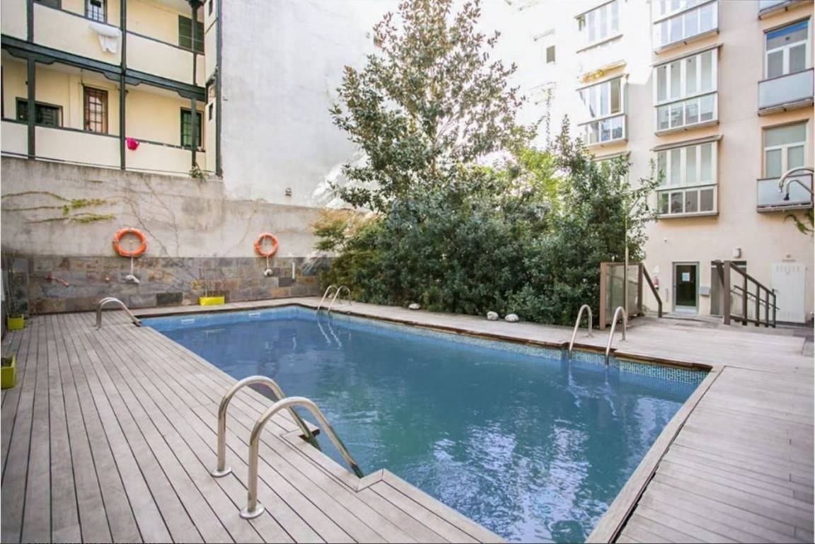 67 M² Apartamento ∙ 1 Habitación ∙ 2 Huéspedes - Madrid