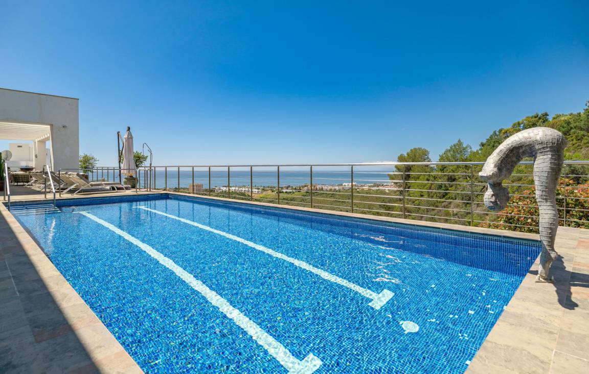 910 M² Ferienhaus ∙ 7 Schlafzimmer ∙ 14 Gäste - Marbella