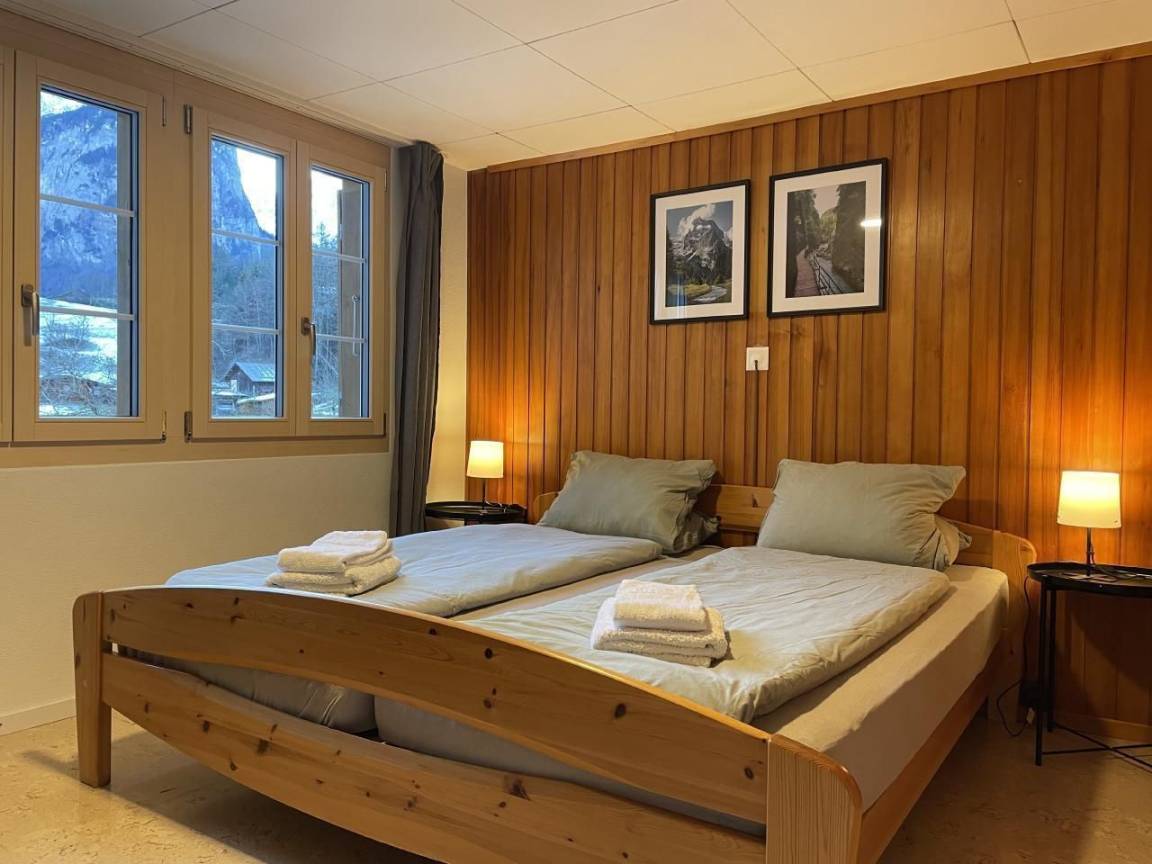 80 M² Ferienwohnung ∙ 3 Schlafzimmer ∙ 6 Gäste - Innertkirchen