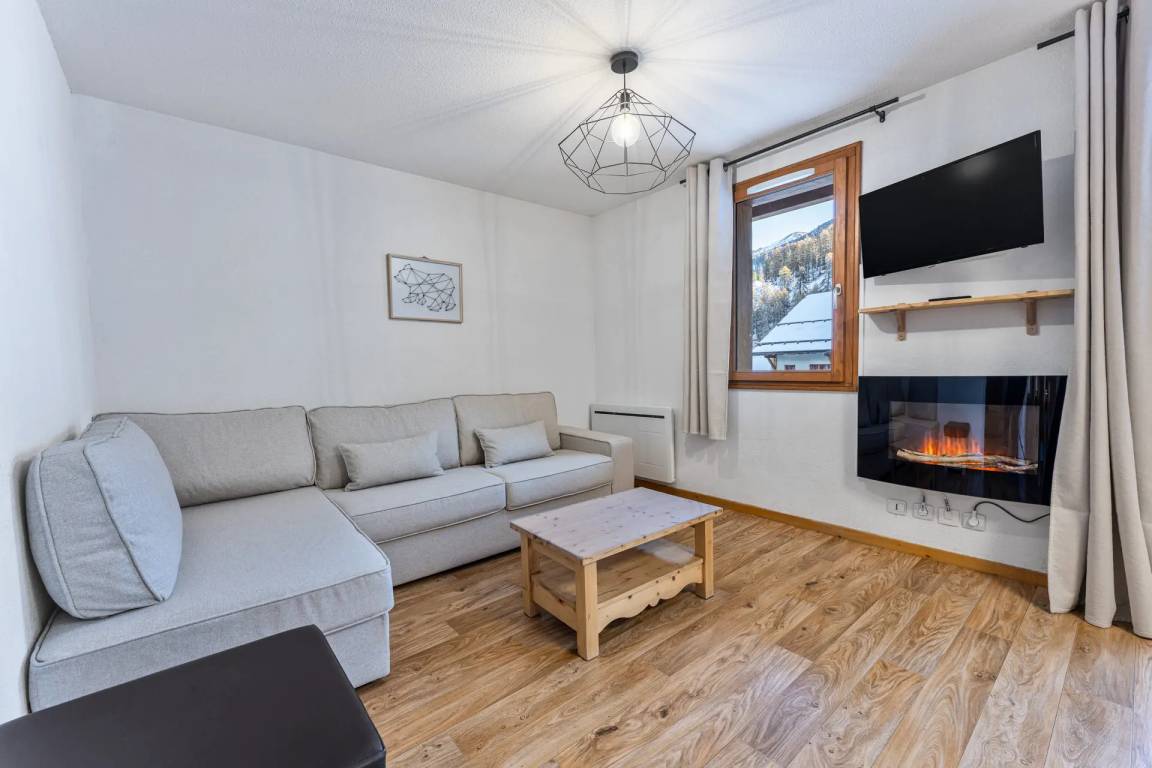 63 M² Appartement ∙ 3 Chambres ∙ 10 Personnes - Seyne