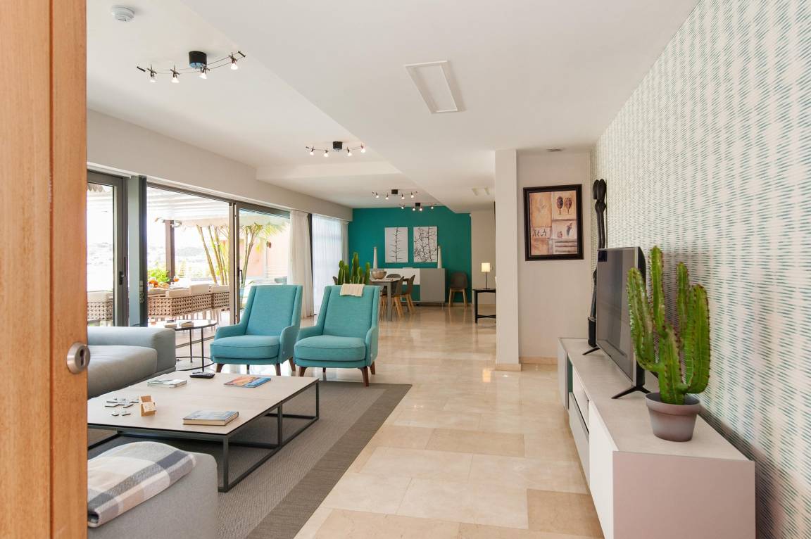 250 M² Villa ∙ 3 Bedrooms ∙ 6 Guests - Playa del Inglés