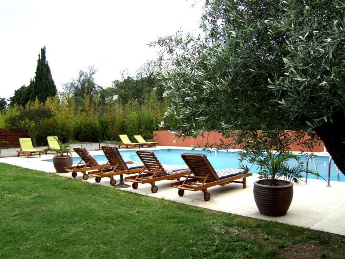 400 M² Gîte ∙ 9 Chambres ∙ 15 Personnes - Mirepeisset