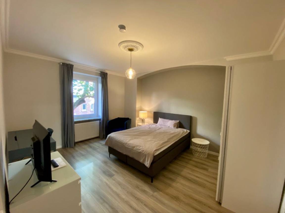 86 M² Habitación Privada ∙ 1 Habitación ∙ 1 Huésped - Stuttgart