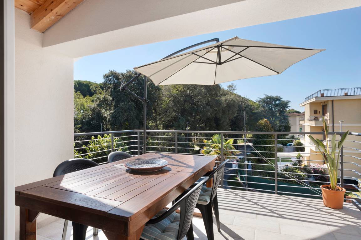 90 M² Apartment ∙ 2 Bedrooms ∙ 4 Guests - Viareggio
