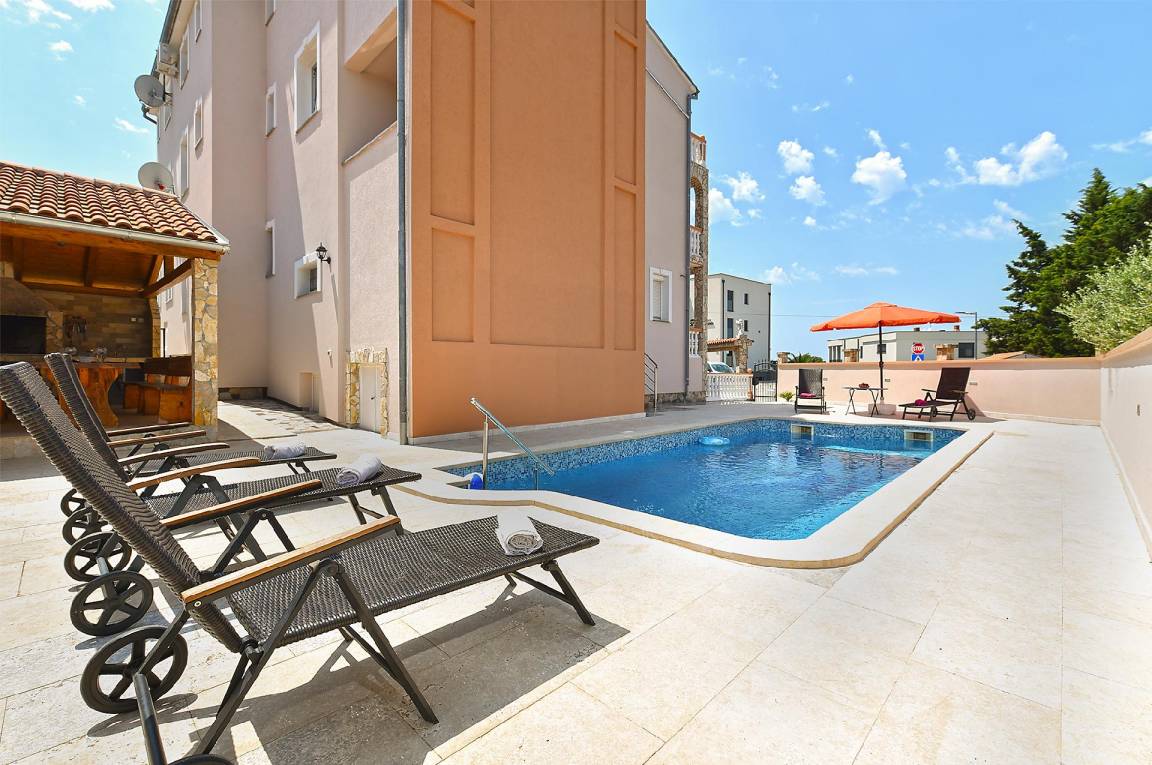 18 M² Apartment ∙ 1 Bedroom ∙ 2 Guests - Pula