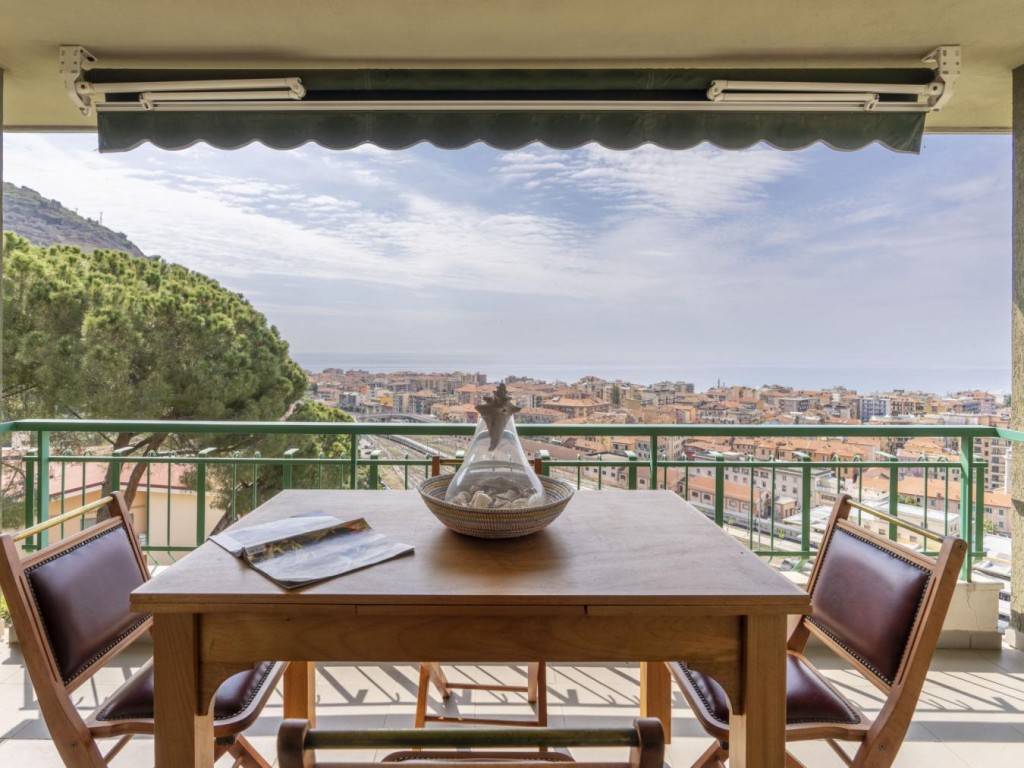 80 M² Apartment ∙ 1 Bedroom ∙ 5 Guests - Ventimiglia