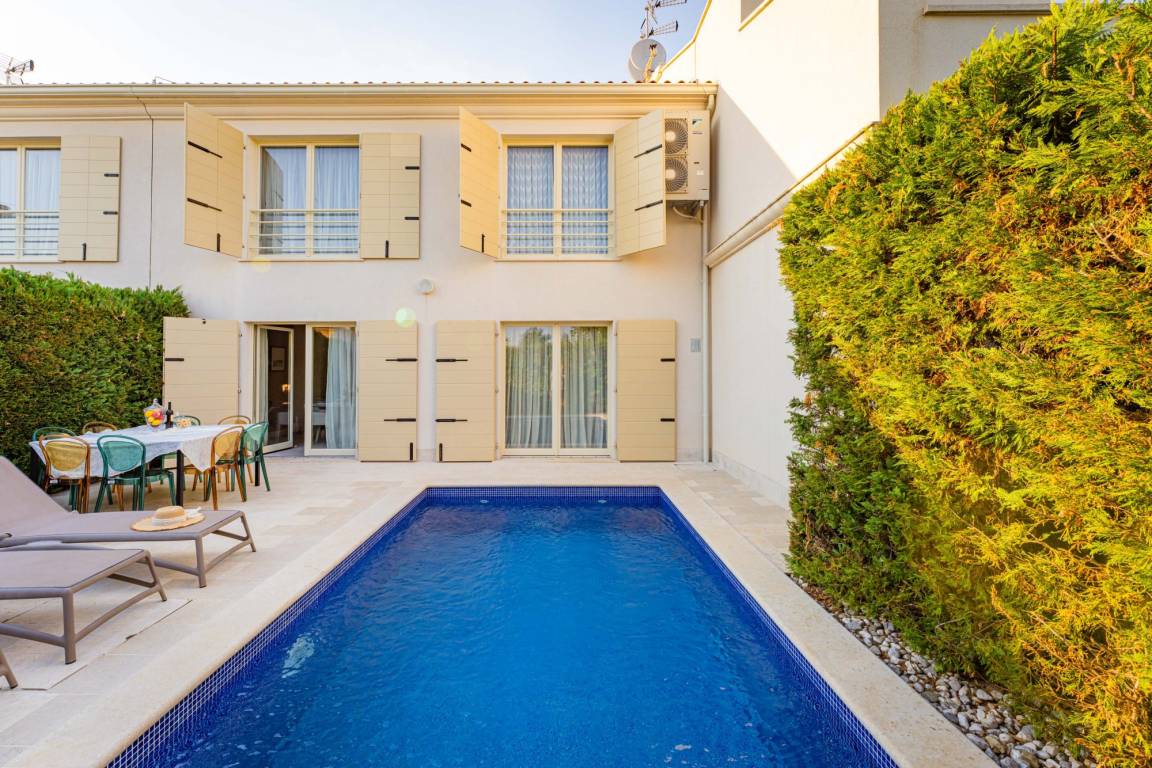 117 M² Villa ∙ 2 Chambres ∙ 4 Personnes - Novigrad