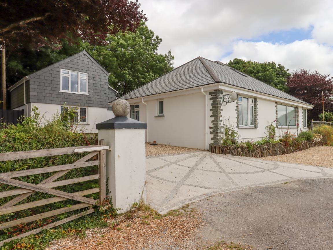 Cottage ∙ 5 Bedrooms ∙ 10 Guests - Tavistock