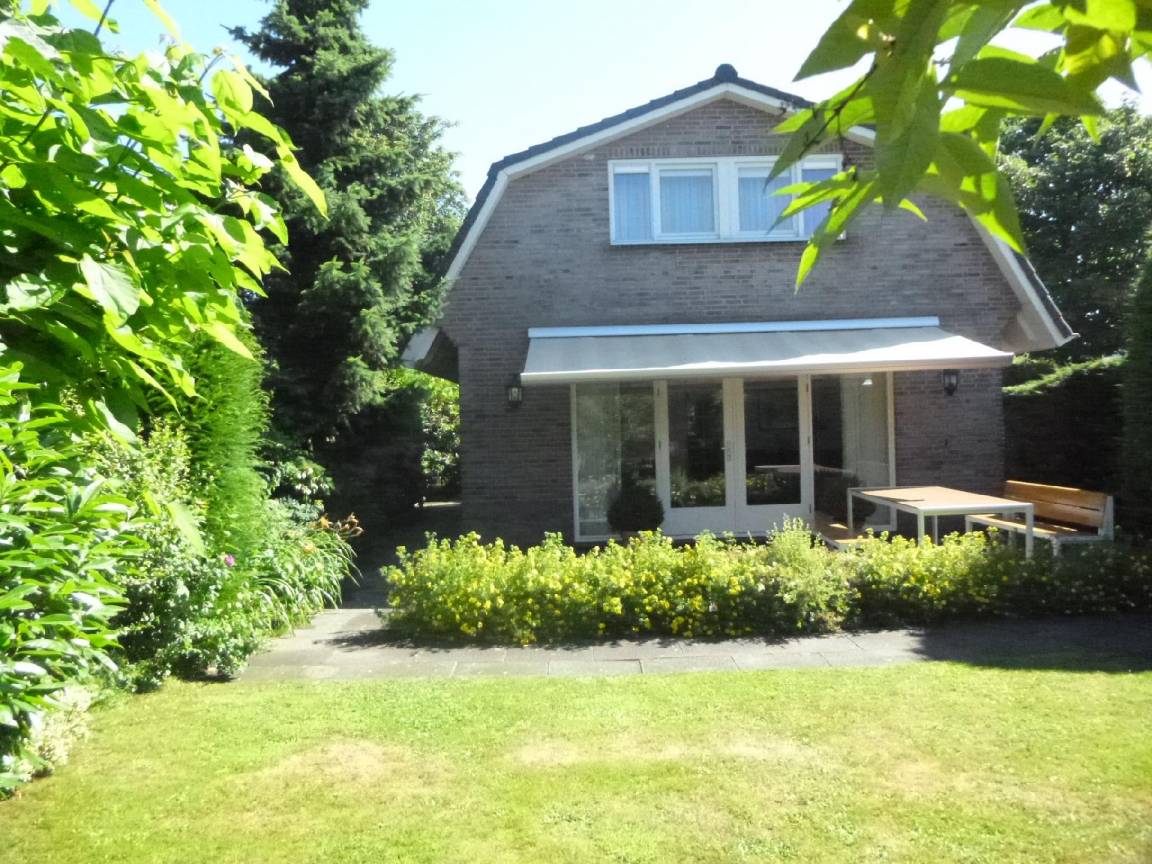 100 M² House ∙ 3 Bedrooms ∙ 6 Guests - Wassenaar