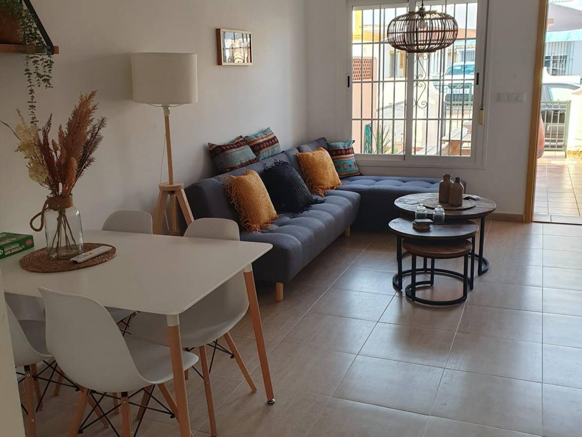 75 M² House ∙ 2 Bedrooms ∙ 4 Guests - Pulpí