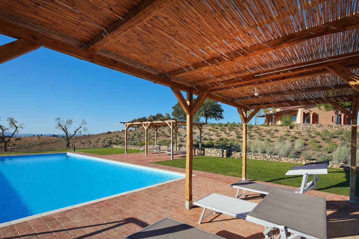 220 M² Villa ∙ 4 Bedrooms ∙ 10 Guests - Grosseto