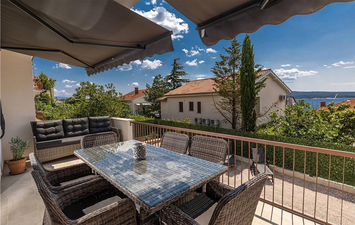 180 M² Ferienhaus ∙ 4 Schlafzimmer ∙ 8 Gäste - Crikvenica