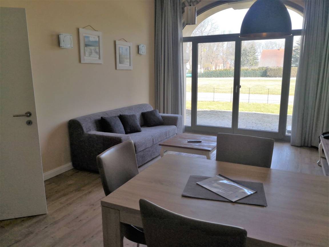 60 M² Ferienwohnung ∙ 1 Schlafzimmer ∙ 4 Gäste - Ueckermünde