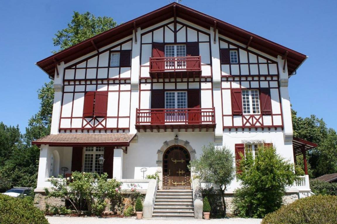 Villa ∙ 9 Chambres ∙ 18 Personnes - Soustons