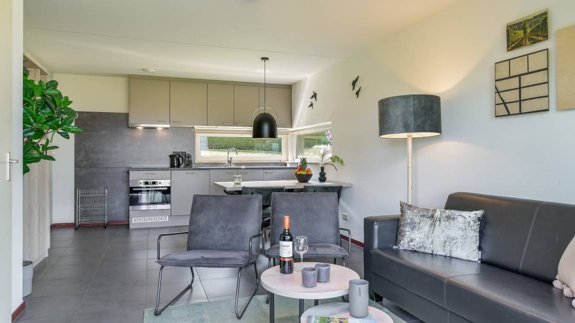 70 M² Bungalow ∙ 2 Chambres ∙ 4 Personnes - Heerlen