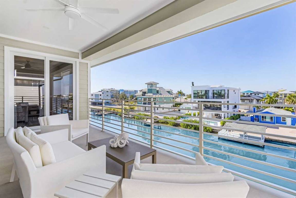 321 M² House ∙ 6 Bedrooms ∙ 14 Guests - Fort Myers Beach, FL
