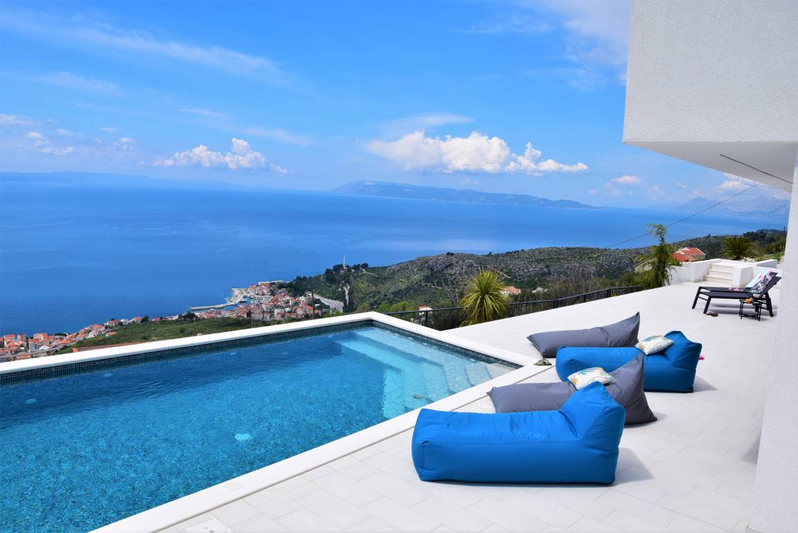 220 M² Villa ∙ 2 Slaapkamers ∙ 4 Gasten - Tučepi